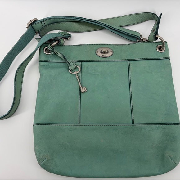 Fossil | Bags | Vintage Fossil Key Per Teal Crossbody With Key Hanging ...